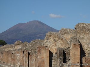Pompeii: Day Trip from Rome - Traveling with Sweeney